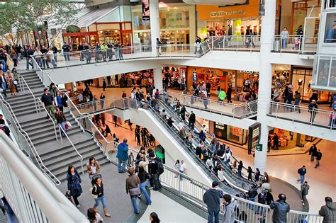 10 Best Shopping Malls In Toronto Torontos Most Popular Malls And