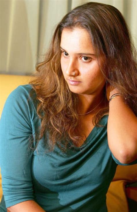 Sports Player Sania Mirza Hot Pics