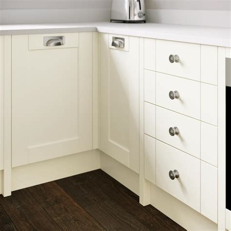 Howdens Cupboard Door Knobs At Stefan Robinson Blog