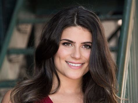 Daniela Crocco Main Stage 2 45pm Onesti Entertainment