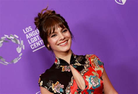 Caitlin Stasey Net Worth Celebrity Net Worth The Report