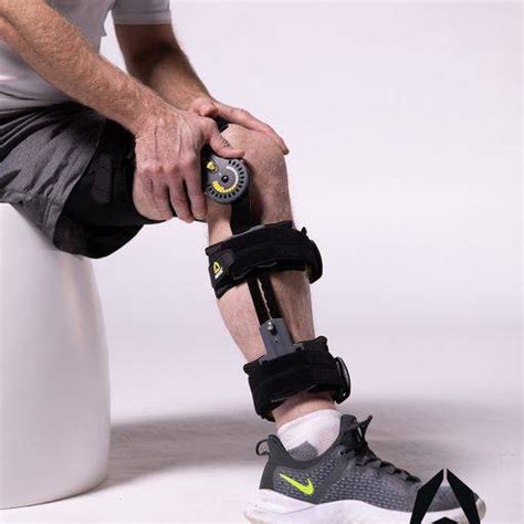 Aryse Tru Range Post Op Patella Stabilizing Brace Daphco Medical Equipment