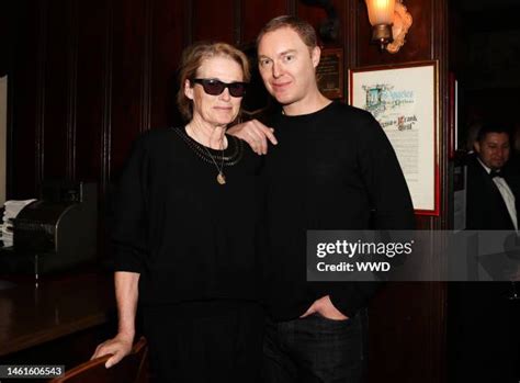 Lisa Stuart Photos And Premium High Res Pictures Getty Images