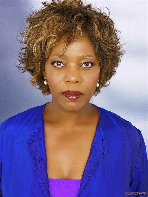Alfre Woodard People With Dark Skin Sooo Beautiful And Never Seem To Age Black Actresses