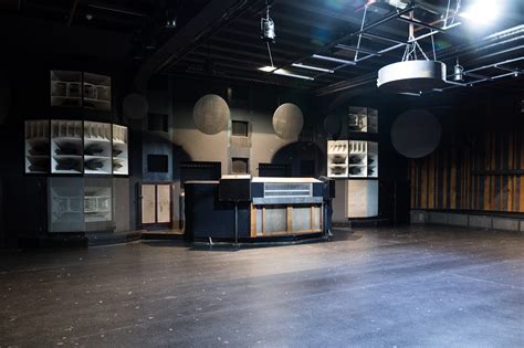 Lambda Labs Elysia In Basel Switzerland With Another Lambda Labs Elysia In Basel Switzerland With Another