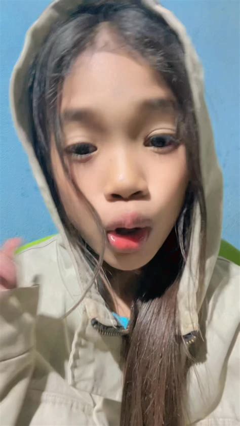 អូនមុីមុីសុំបេះដូងម្នាក់មួយមក ️ ️🙏 អូនមុីមុីសុំបេះដូងម្នាក់មួយមក ️ ️🙏 By អូន រីរី