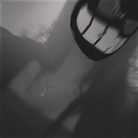 Mmm Ludrw On Threads