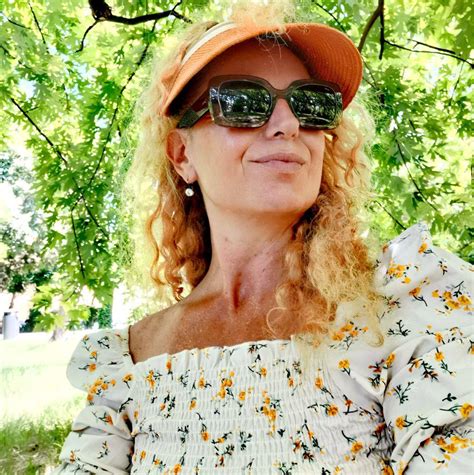 Константин Днес с Ива празнуваме рождения си ден Екзотично е двама човека в семейството да са