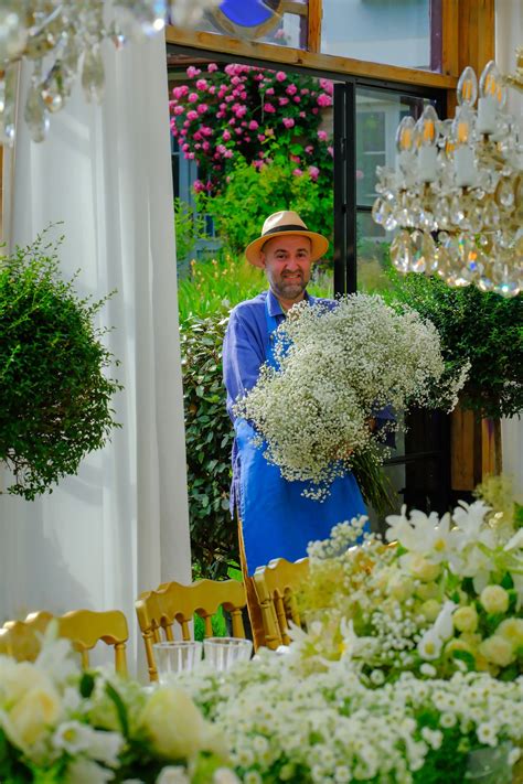 Gardenia გურიის ერთ ლამაზ სოფელში გავიზარდე ჩვეულებრივ ოჯახში ბებიას ბაბუას დიდი ბებია