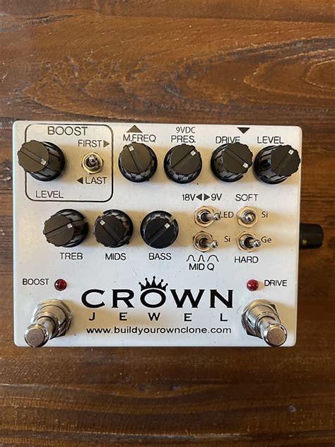 byoc crown jewel with electra boost module reverb