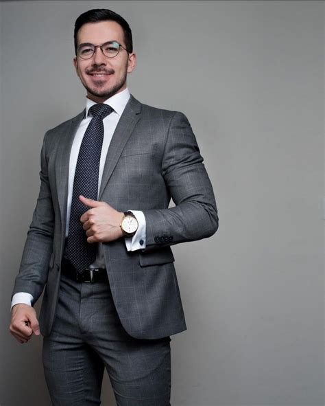 Pin De Rafita Mendoza En Moda Masculina Hombres Bien Vestidos Trajes