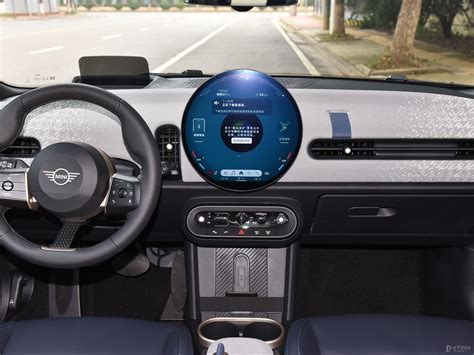 Mini内饰实拍高清大图mini 2025款 20t Cooper S 五门版 艺术家第11张图片大全太平洋汽车
