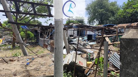 Khit Thit Media မြောင်တွင် ကျေးရွာများကို မီးရှို့နေသော စစ်တပ် အကြိမ်ကြိမ် မိုင်းဆွဲ တိုက်ခိုက