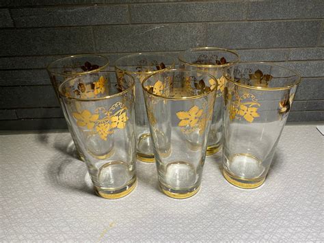 Se Produkter Som Liknar Sex Glas Med Gulddekor På Tradera 664326847