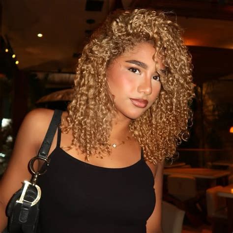 Maria Julia Pitzer Juliapitzeer • Threads Say More