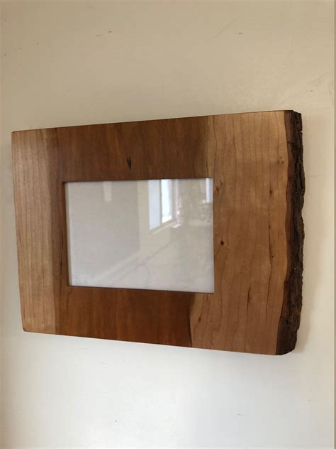 Live Edge Picture Frames Etsy Barn Wood Picture Frames Picture Frames Wood Picture Frames
