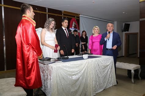 Tc Şırnak Valiliği Resmi İnternet Sitesi Valimiz Sayın Osman Bilgin Ve Eşi İlknur Bilgin