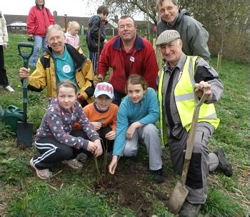 In Photos Mayor Leads Burnham On Sea Community Tree Planting Session