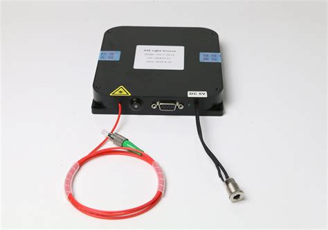 C Band 10mw Ase Broadband Light Source 2db Spectral Flatness Nakuoptics