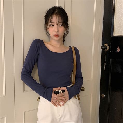 프롬비기닝 슬림 딥 U넥 티셔츠 6color기본티 긴팔 긴팔기본티 긴팔이너티 긴팔티 긴팔티셔츠 레이어드티 레이어드티셔츠 이너 이너티 티셔츠 겨울하객룩 가을하객룩 어텀