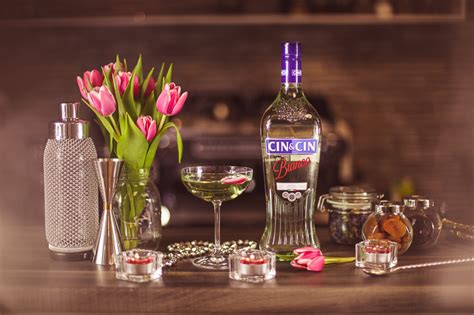 С чем и как пить безалкогольное вино Cin & Cin Free 3 способами ...