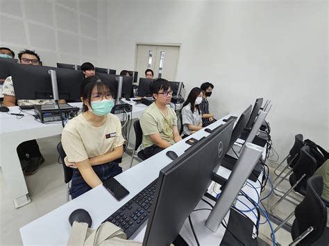 การจัดอบรมปฏิบัติการ Hands On Microbit Robotics Enhancing Hci