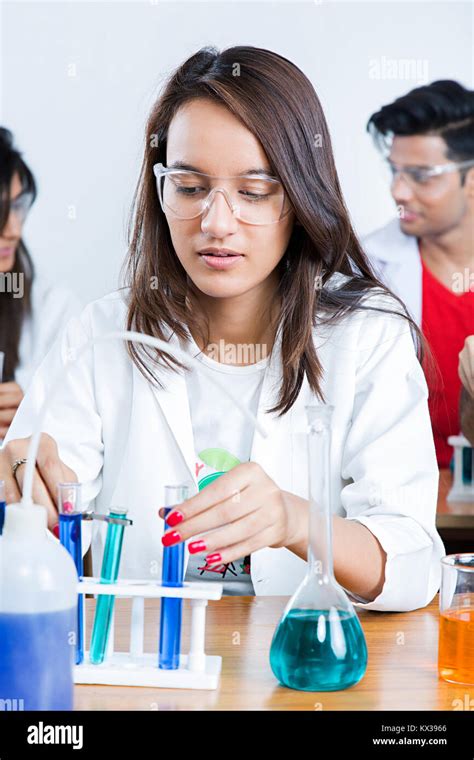 Advance Laboratory Hi Res Stock Photography And Images Alamy