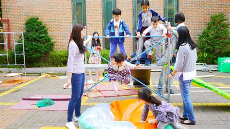 모집연장 어린이작업장 19~24세 놀이연구단 모집 프로그램 신청 현재 신청 및 참여 가능한 프로그램 안내 하자센터