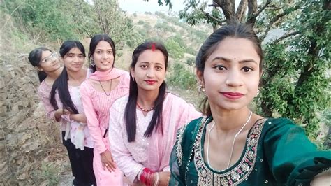 हम लोग गए गाफर नागदेवता के जागरण मे👏😍अब डोली अगले साल आएगी बहार😌🥀