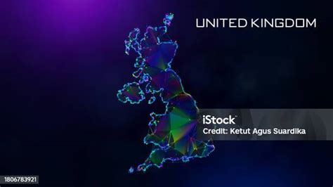 미래 달콤한 영국지도 다각형 블루 퍼플 다채로운 연결 선 점 및 패싯 와이어 프레임 네트워크 흐릿한 플레어 Bokeh 배경에 텍스트와 함께 0명에 대한 스톡 벡터 아트 및