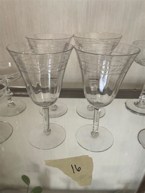 4 Glasses