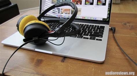 Using Headphones With Your New Mac Without An External DAC A Review Music For The Masses