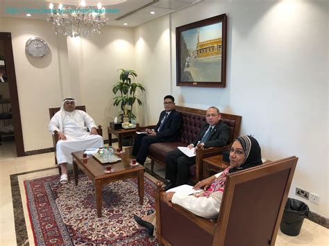 Myanmarnationalpost ကူဝိတ်နိုင်ငံဆိုင်ရာ မြန်မာသံအမတ်ကြီးနှင့် ကူဝိတ်နိုင်ငံခြားရေးဝန်ကြီးဌာန