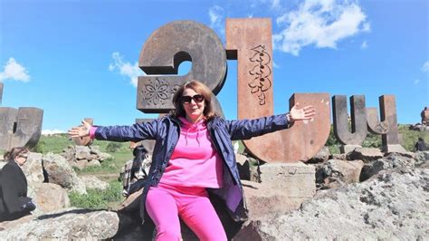 Armenian Alphabet Monument ՀԱՅՈՑ ԱՅԲՈՒԲԵՆԻ ՀՈՒՇԱՐՁԱՆ ՏԱՌԵՐԻ ՊՈՒՐԱԿ