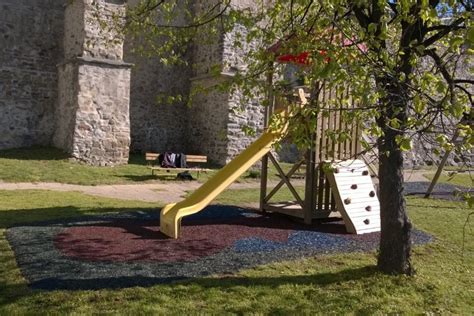 Obnova Igrišča Vrtca Pristan