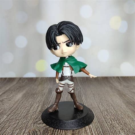 Фігурка статуетка на підставці леві аккерман атака титанів Attack On Titan фиг0062