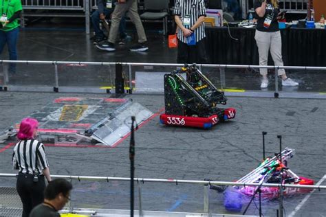 how did local teams fare at the first robotics world championship