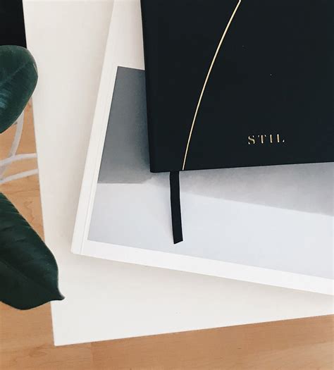ABOUT | STIL