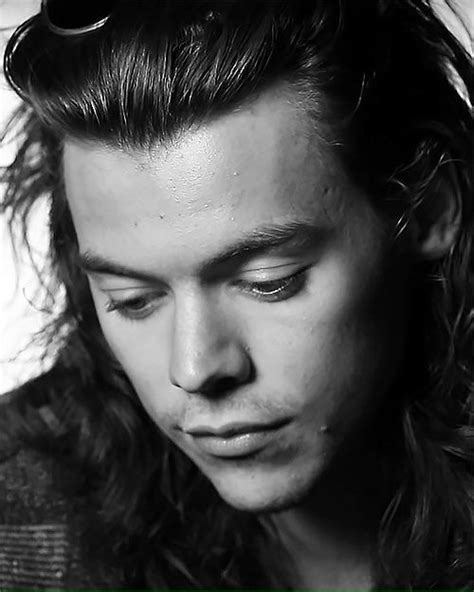 ℳӃ ପଓ･ﾟ On Twitter Harry Styles Fanfiction Harry Styles Pictures Harry Styles Long Hair