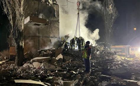 Руски дрон срути 9 етажна панелка в Одеса има загинали и ранени Свят