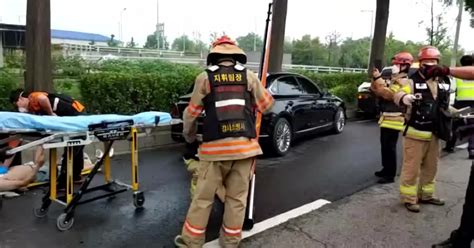 서울 개화동 중앙선 침범 3중 충돌 운전자 4명 부상