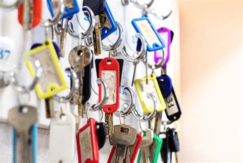 How To Create A Key Control Policy That Actually Works Handytrac Key Control Biometric Key