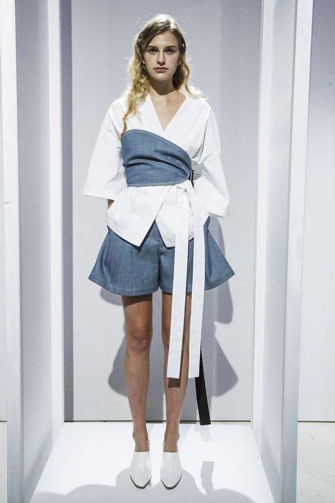 Ghim Của Elizabeth Mcconchie Trên Haute Couture And Designer Fashion Trong 2025 Thời Trang May