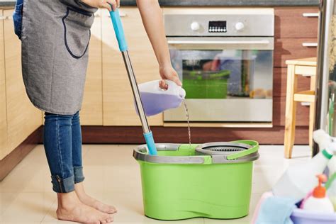 Alert The Scrub Daddy Sponge Can Fit In The Ocedar Mop And It Is A