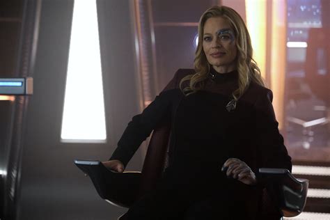 Star Trek Picard Shares Season E The Next Generation Images