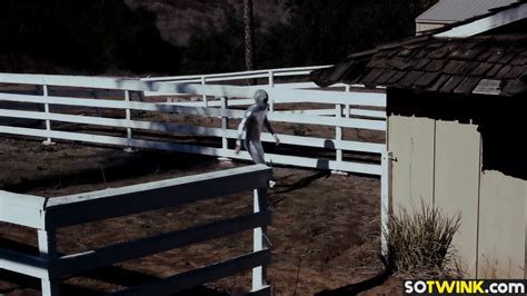 Stud Sees Alien Morphing Into A Man And Sucks His Cock Eporner