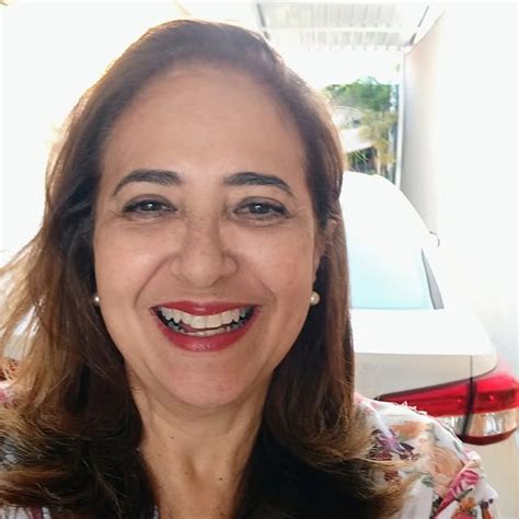 Regina Castilho Reginaceborges • Threads Say More