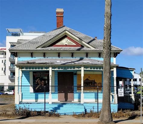 Oceanside Top Gun House Opens Friday As High Pie Dessert Shop