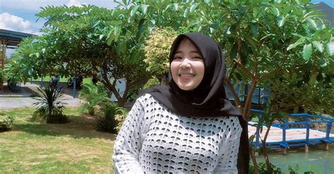 Mari Berkenalan Denganku