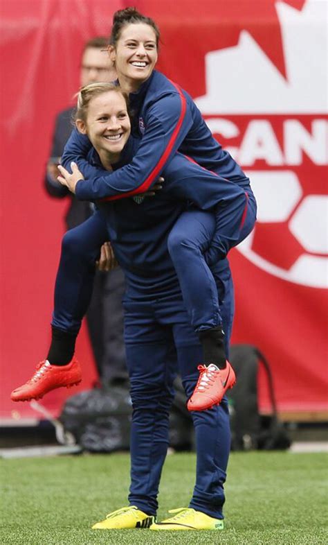 Amy Rodriguez And Ali Krieger Usa Soccer Women Womens Soccer Uswnt